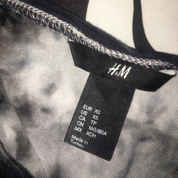H&M | Tops | Hm Black White Tie Dye Tee | Poshmark